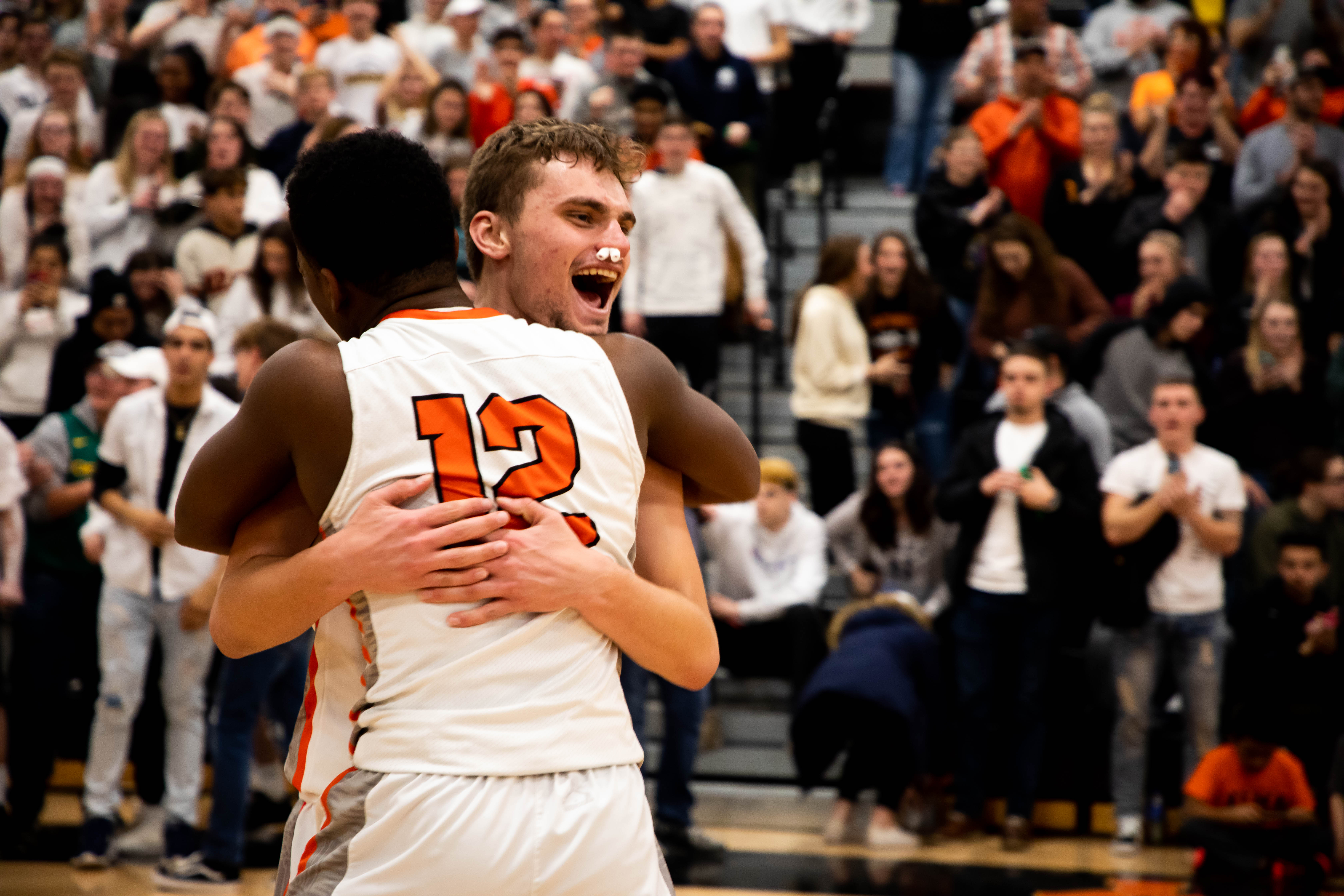 Alma High School beats Bridgeport to advance in Michigan high school basketball playoffs - mlive.com