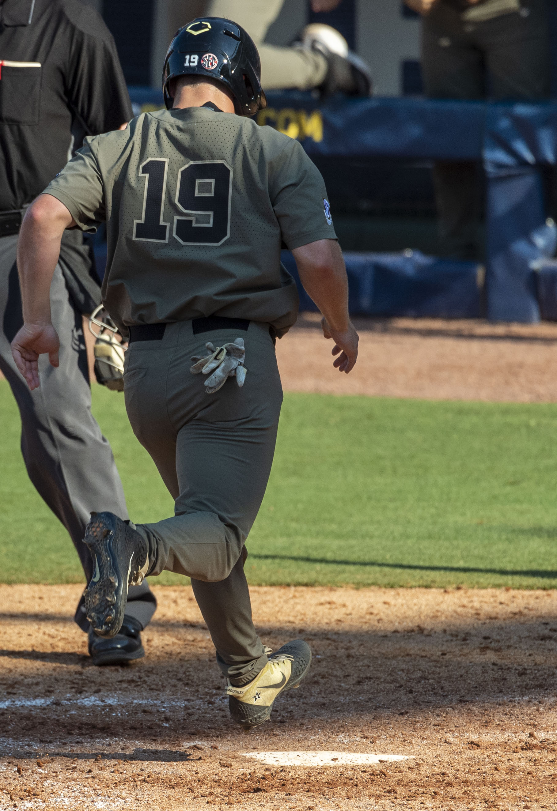 SEC Baseball Tournament: Championship game between Ole Miss and ...