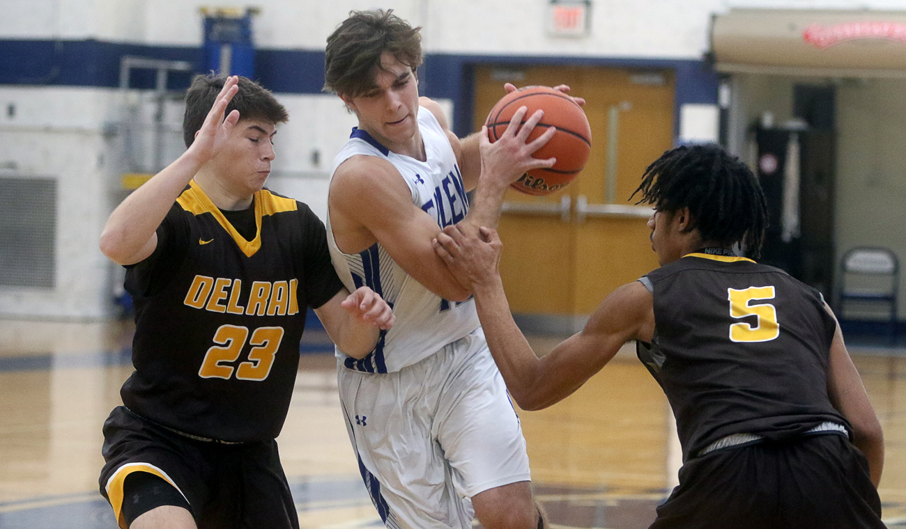Delran vs. Salem boys basketball at Collingswood High School, Dec. 28 ...
