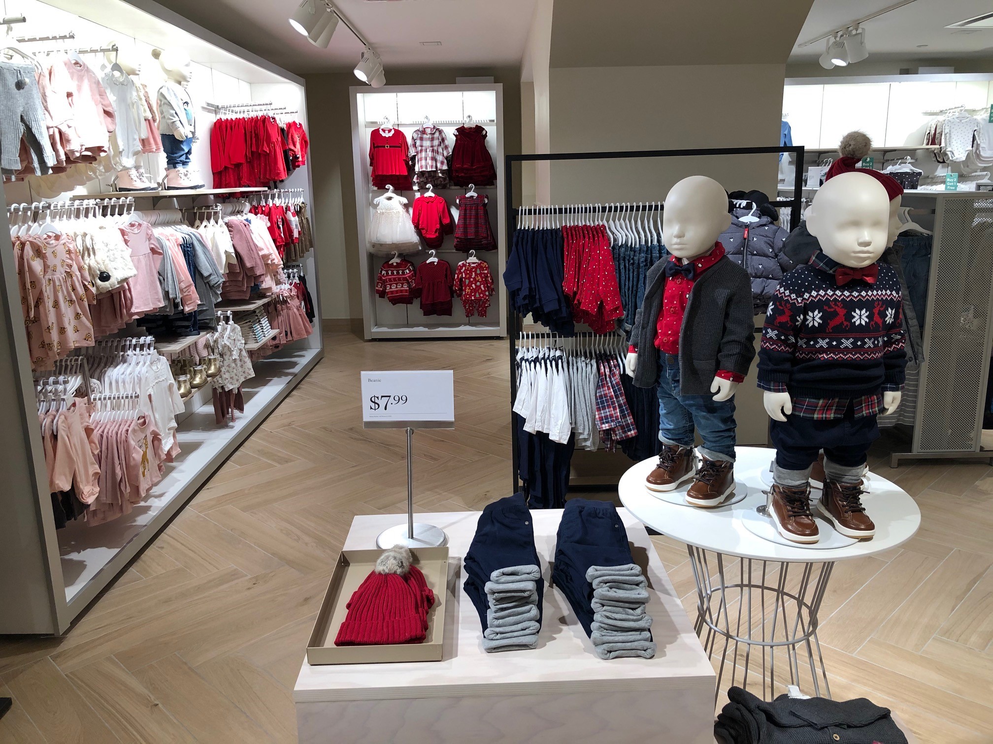 H&M Downtown Detroit location at 1505 Woodward Avenue - mlive.com