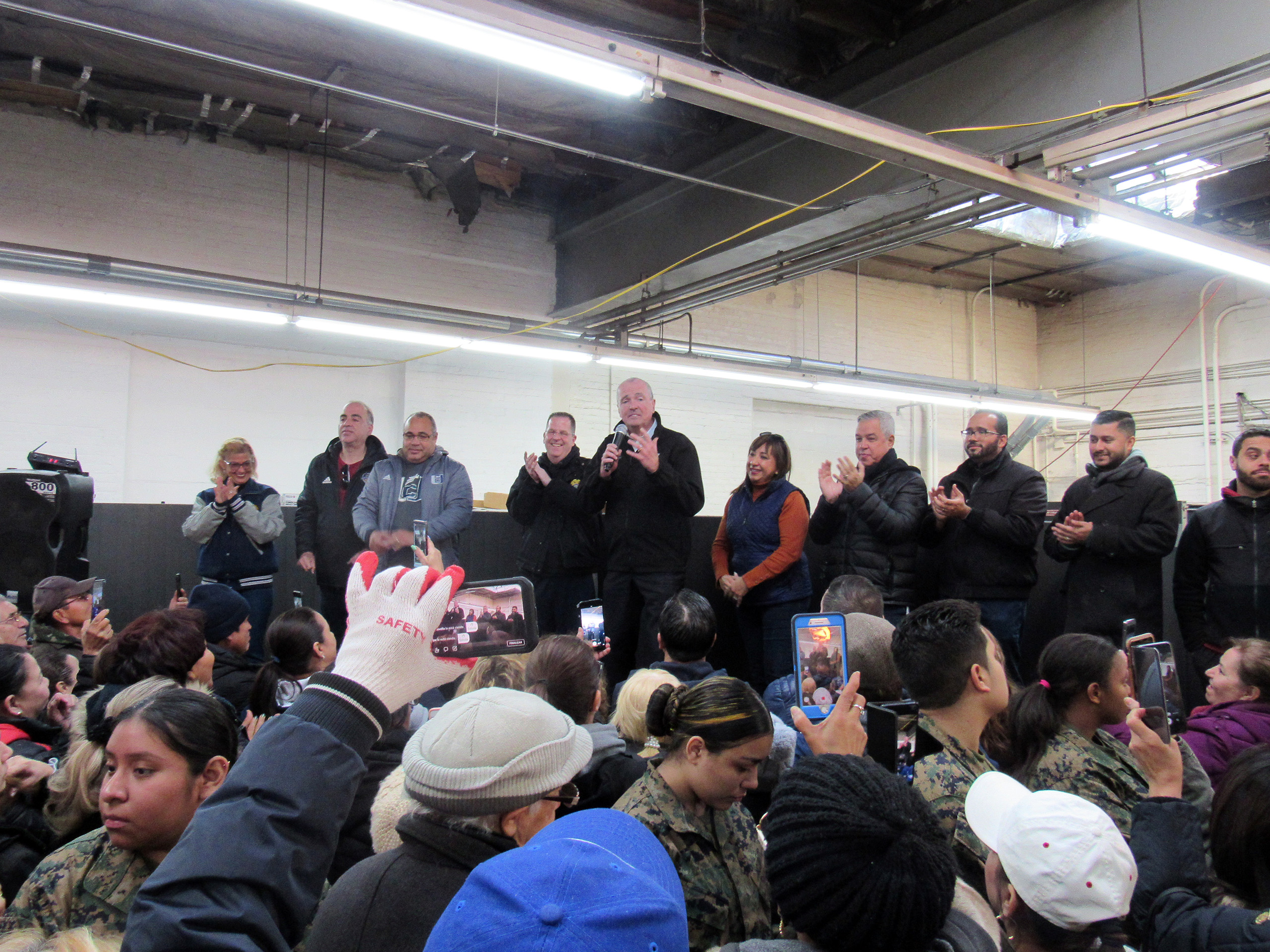 Union City mayor's civic association distributes more than 26,000 ...