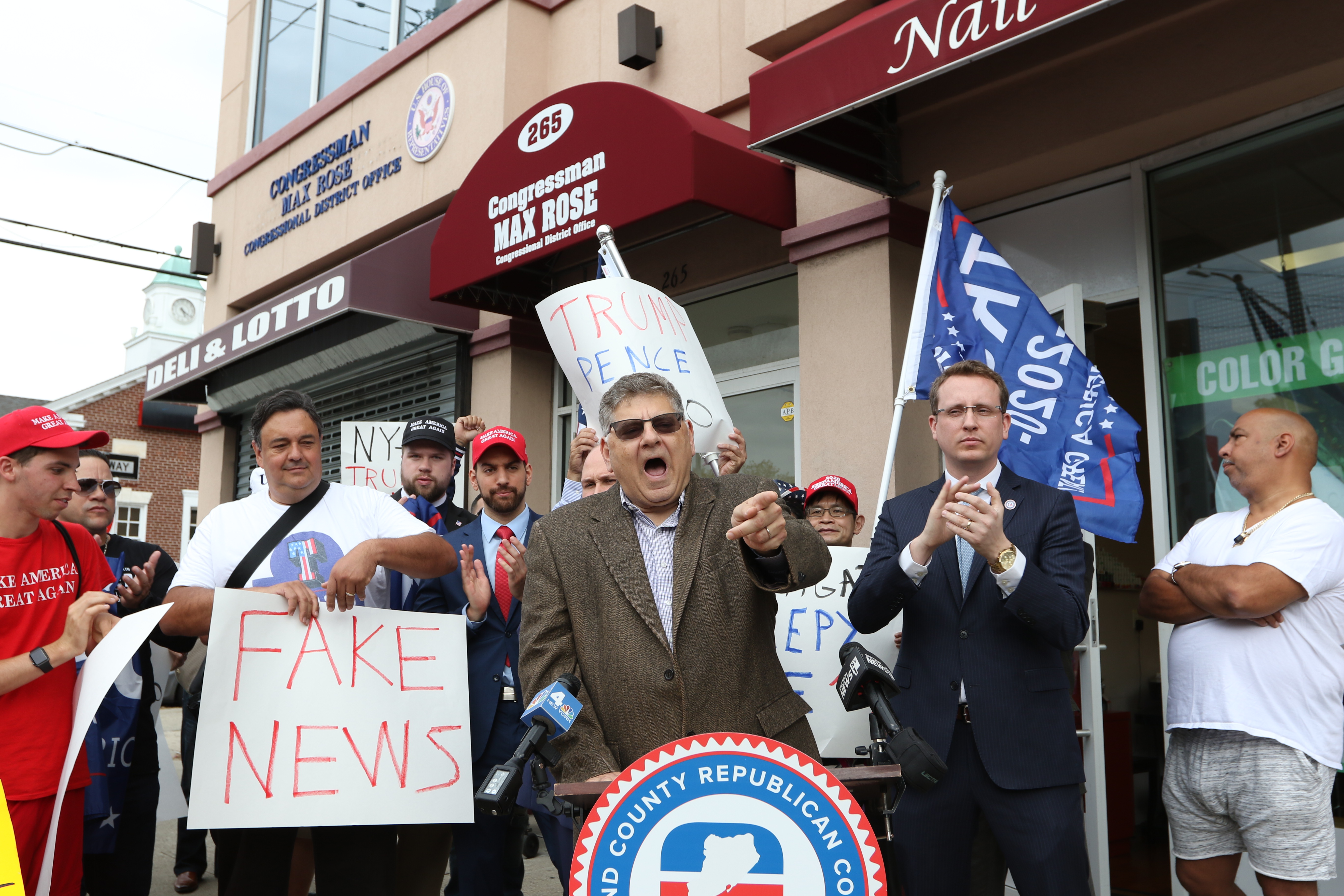 Staten Islanders join in anti-impeachment rally targeting Rep. Max Rose ...