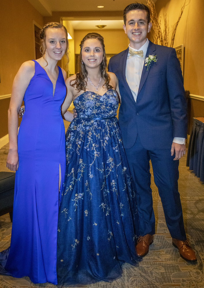 Cumberland Valley High School's 2019 Prom - pennlive.com