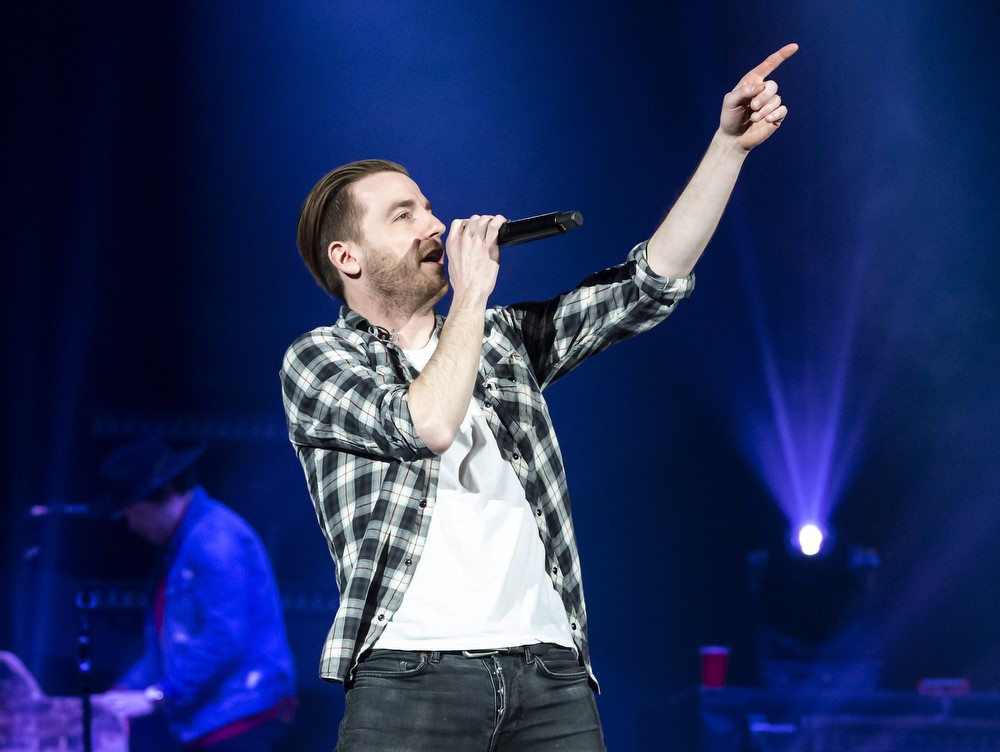 Luke Combs performs at the Giant Center - pennlive.com