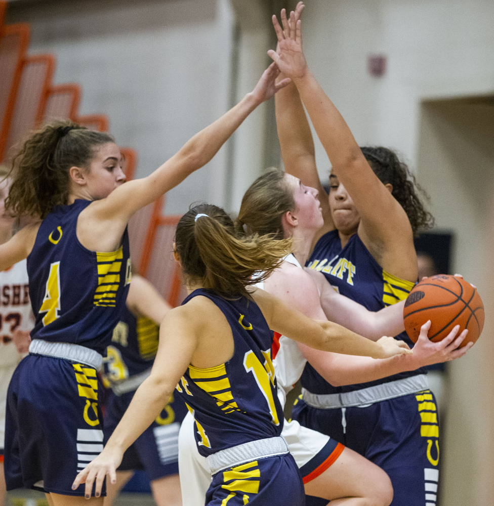 Cedar Cliff defeats Hershey girls 50-32 in high school hoops - pennlive.com