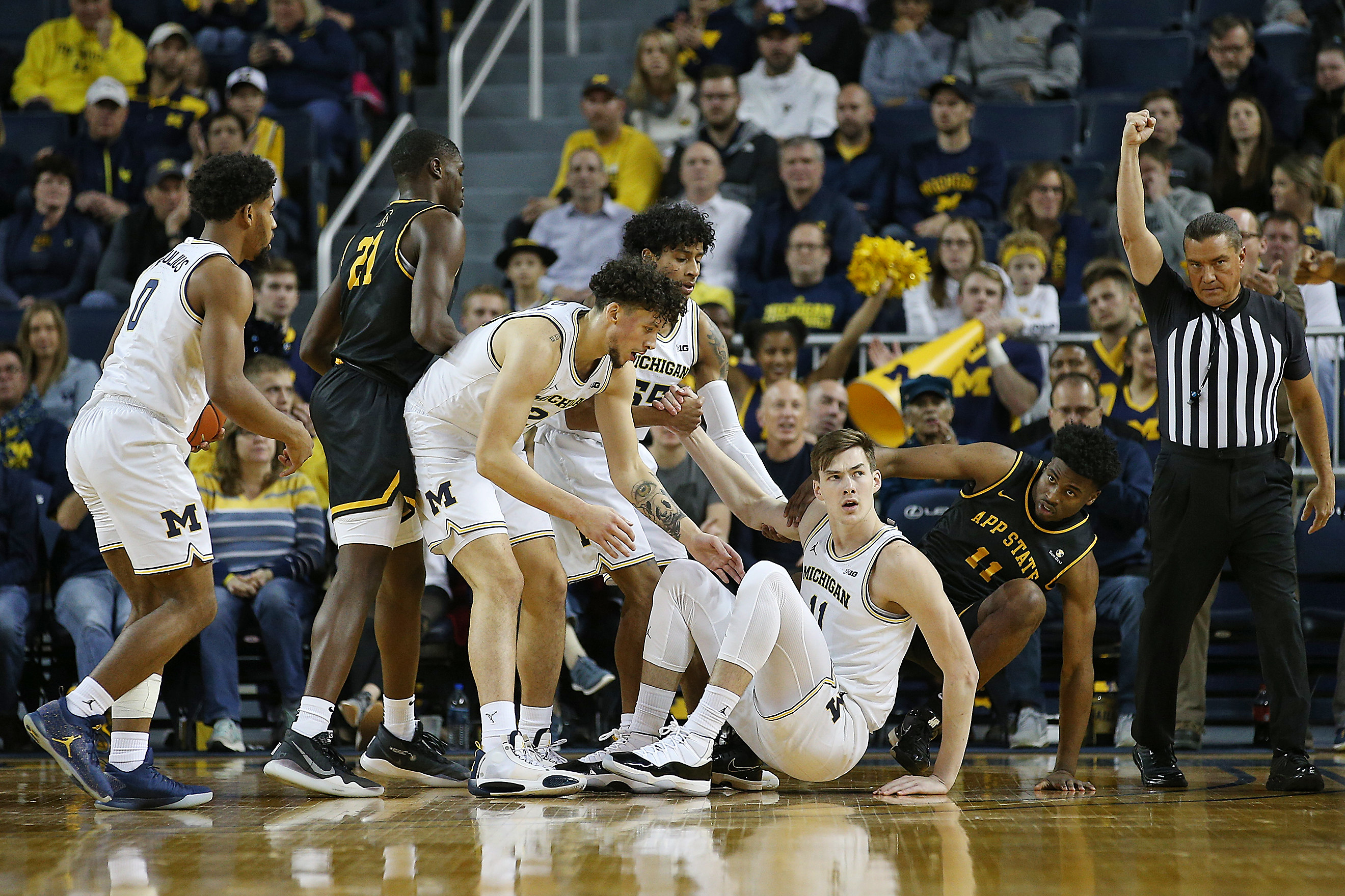 College basketball: Michigan vs. Appalachian State - November 5, 2019 ...