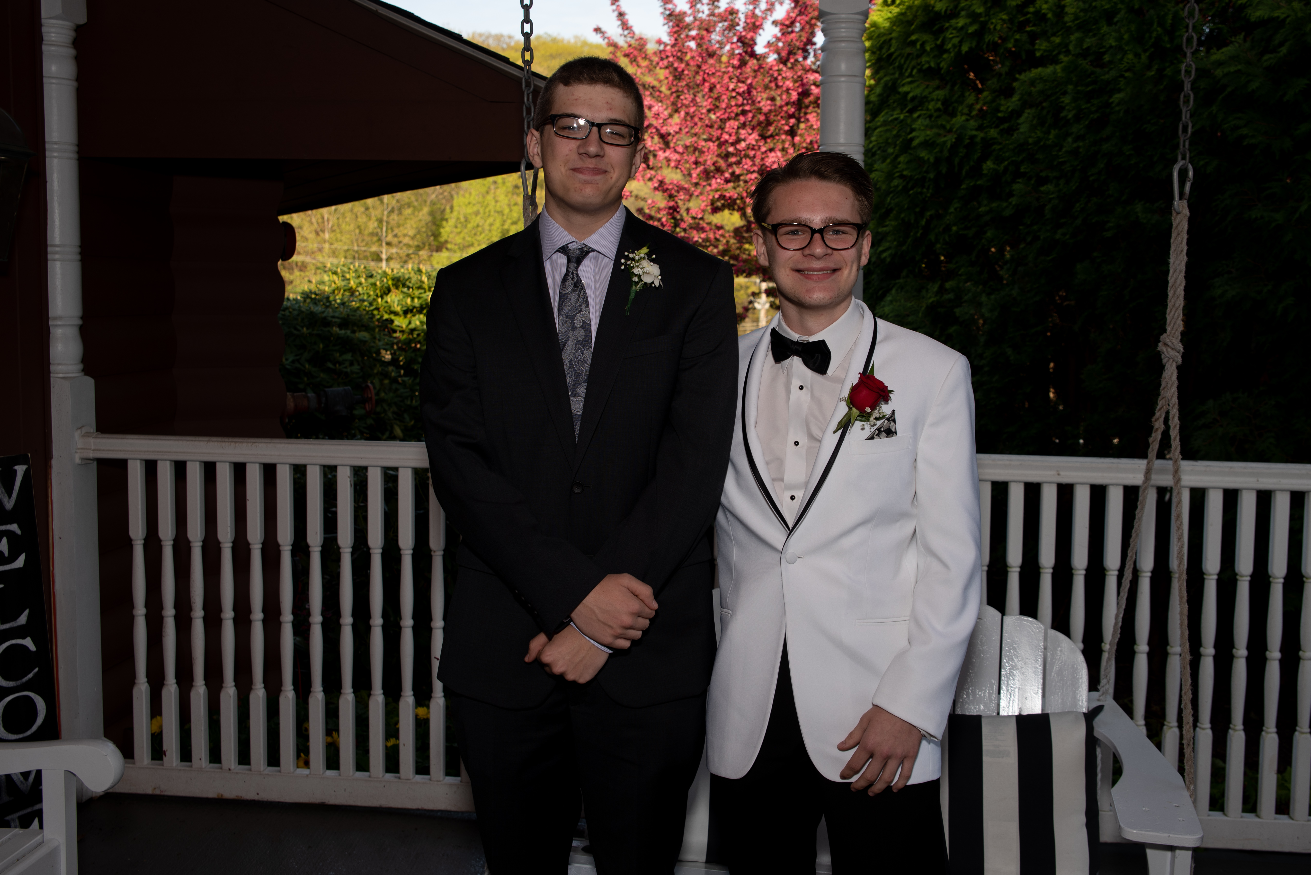 2019 Prom Photos: Tantasqua Regional High School prom at The Log Cabin ...