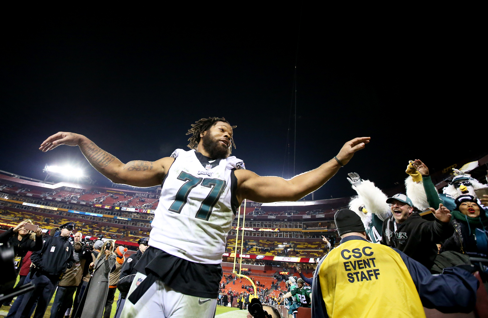 Philadelphia Eagles vs. Washington Redskins at FedEx Field, Dec. 30 ...