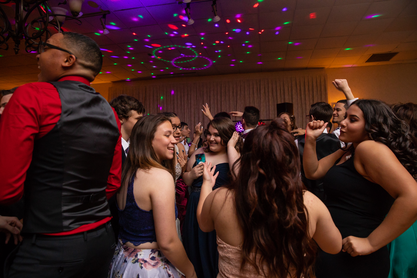 2019 Prom Photos: Chicopee High School prom at Tekoa Country Club in ...