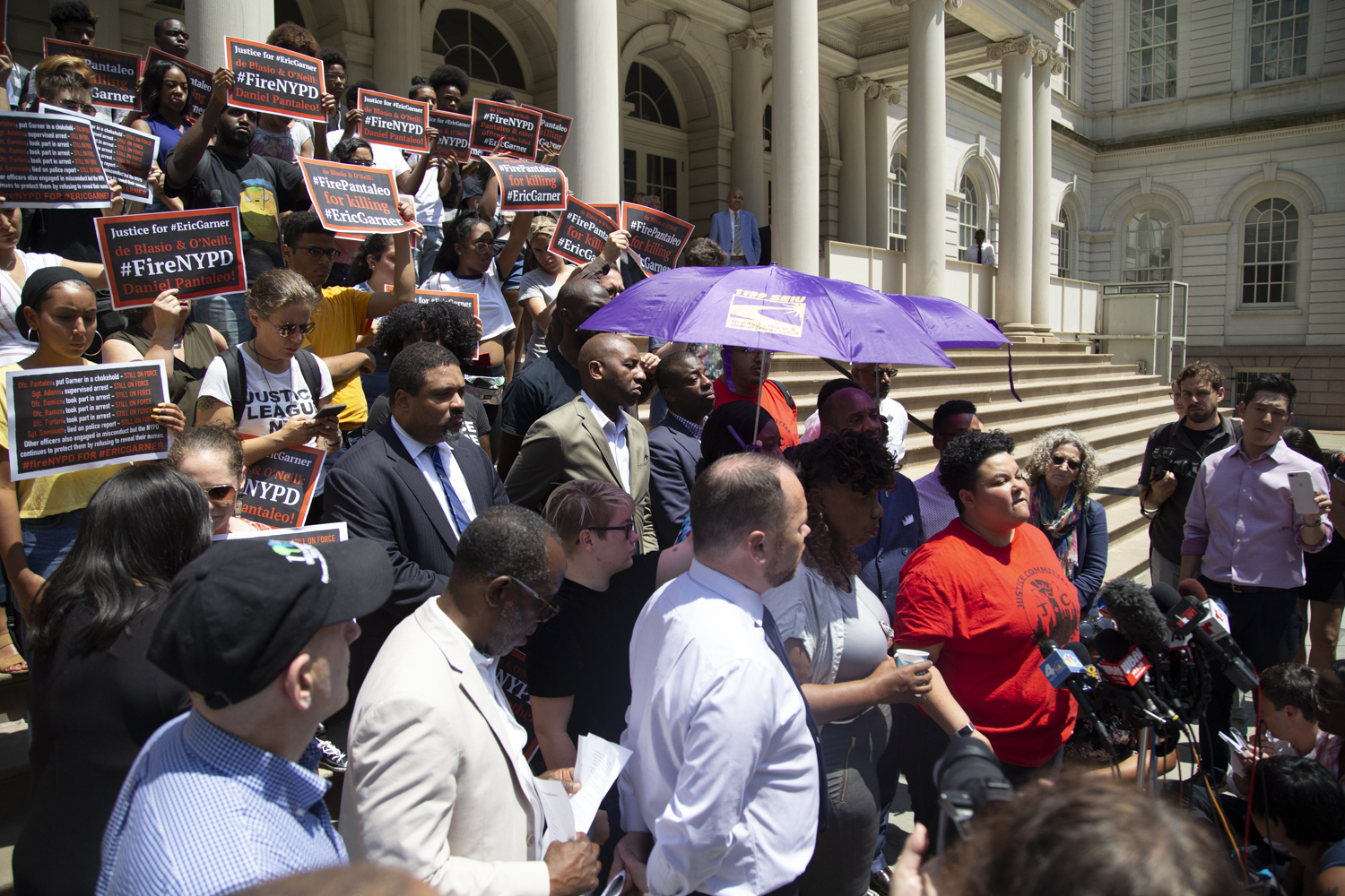 Eric Garner family and supporters speak out after no federal charge for ...