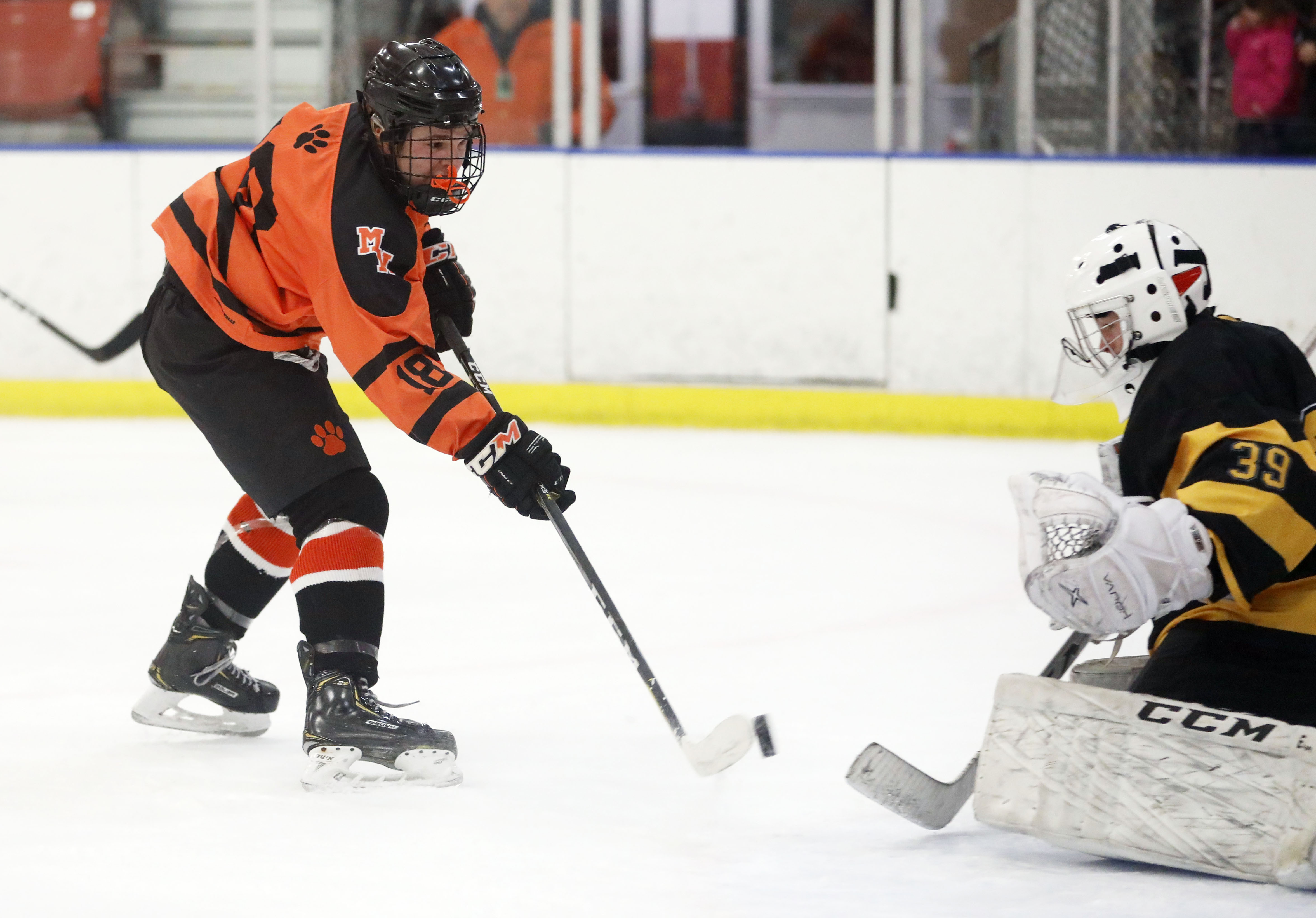 Boys Ice Hockey: Middletown North defeats Southern 4-3 - nj.com