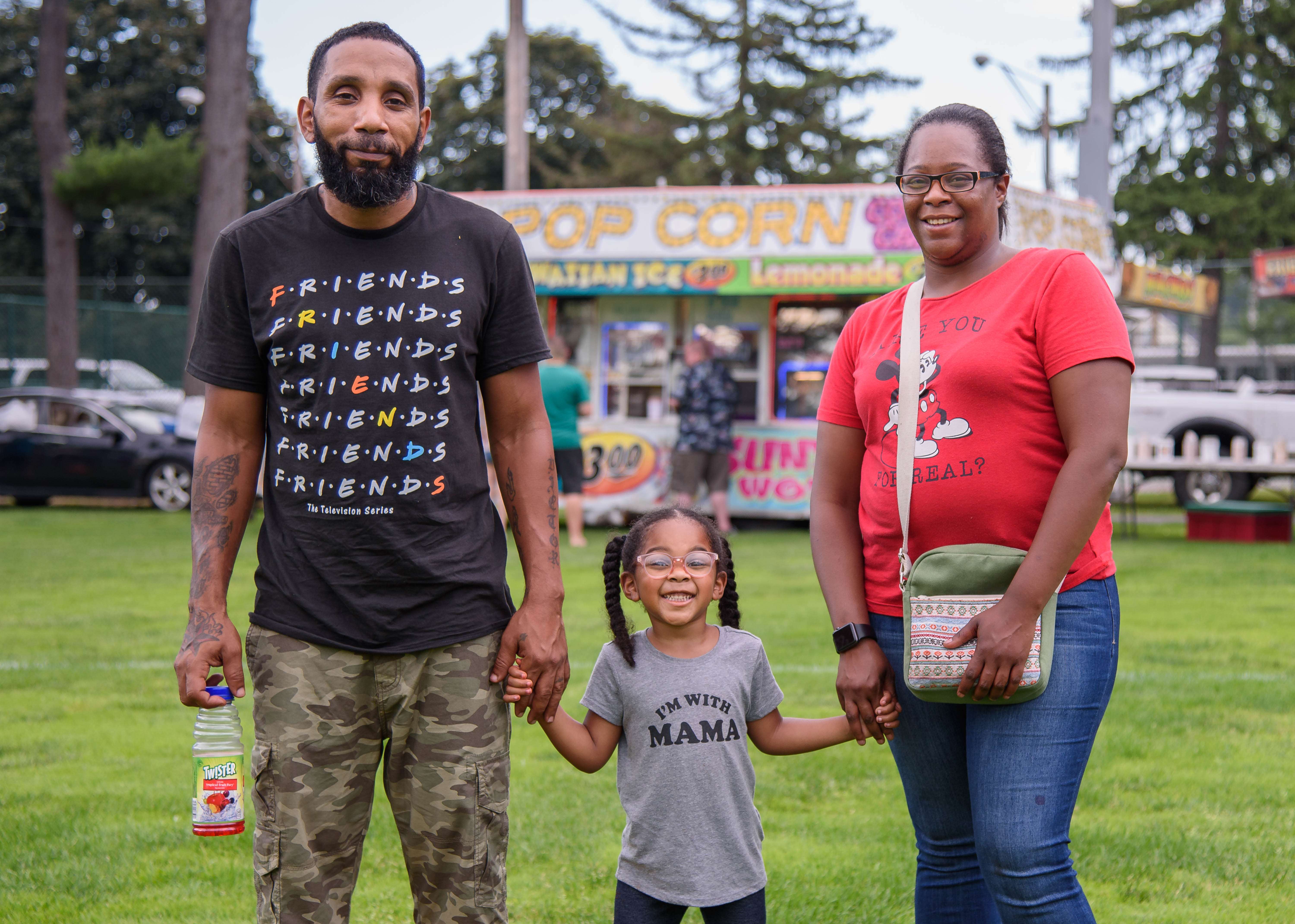 Hundreds watch fireworks at Szot Park in Chicopee - masslive.com