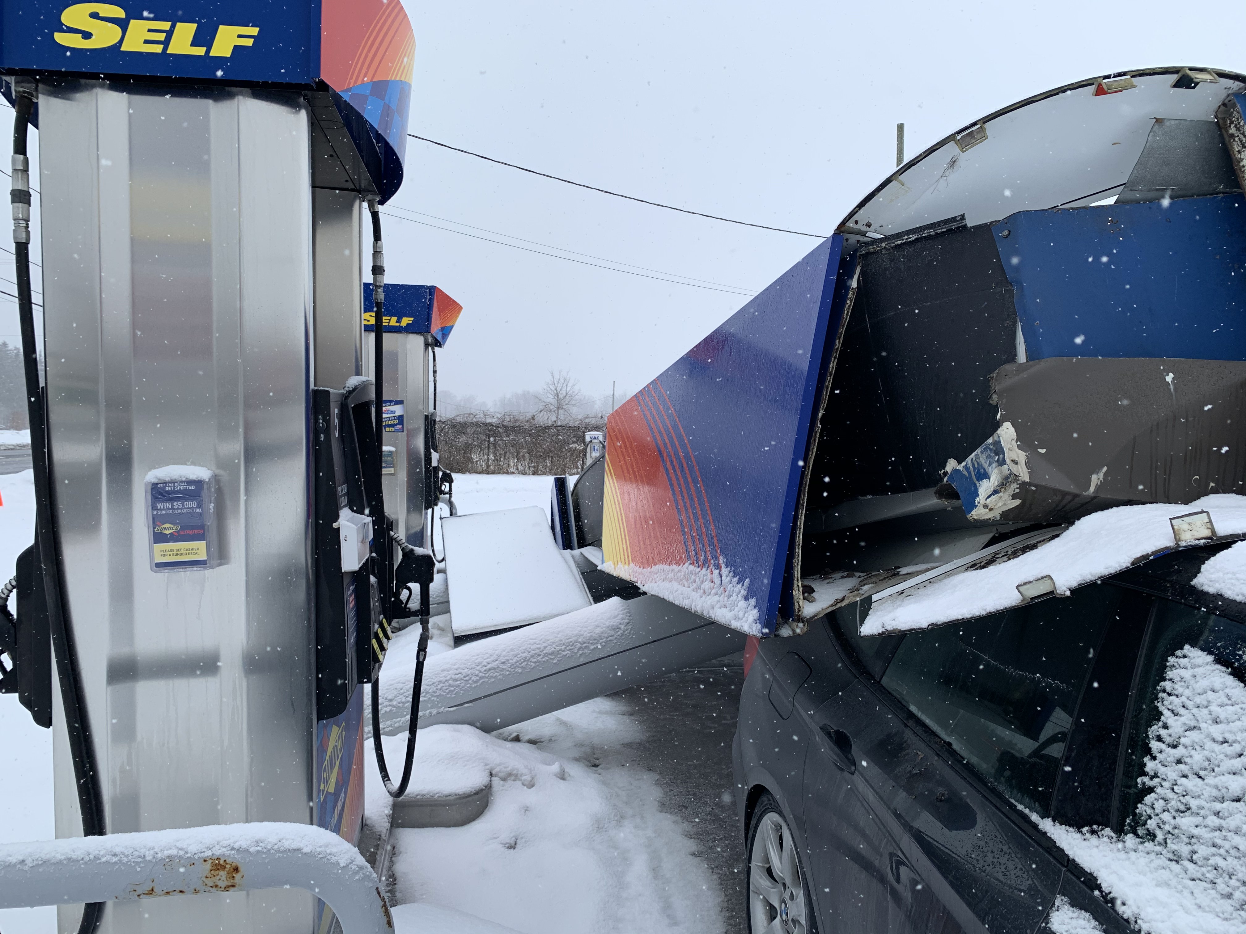 Canopy collapses at Cicero gas station - syracuse.com