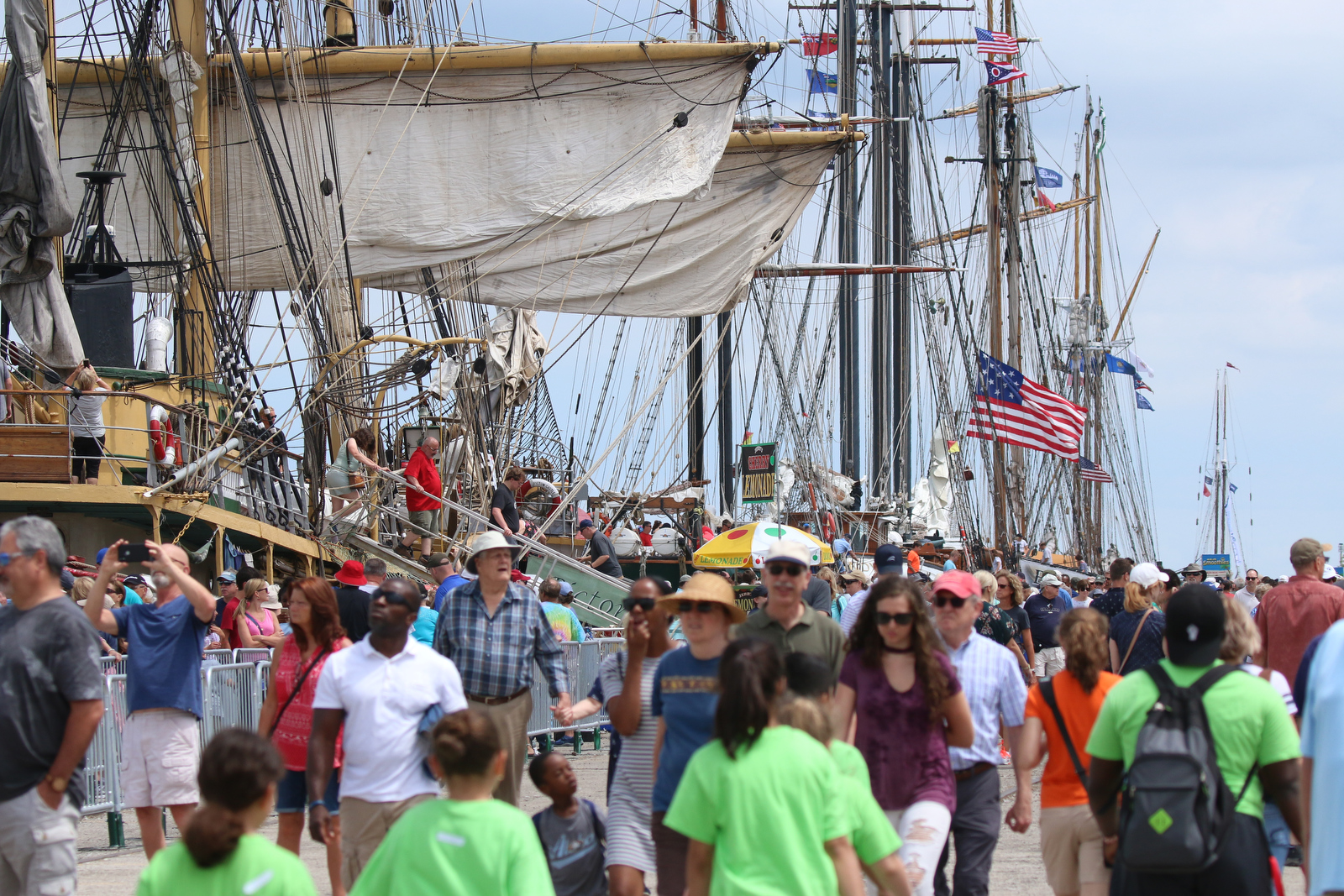 Tall Ships Festival draws huge crowd to Cleveland's lakefront ...