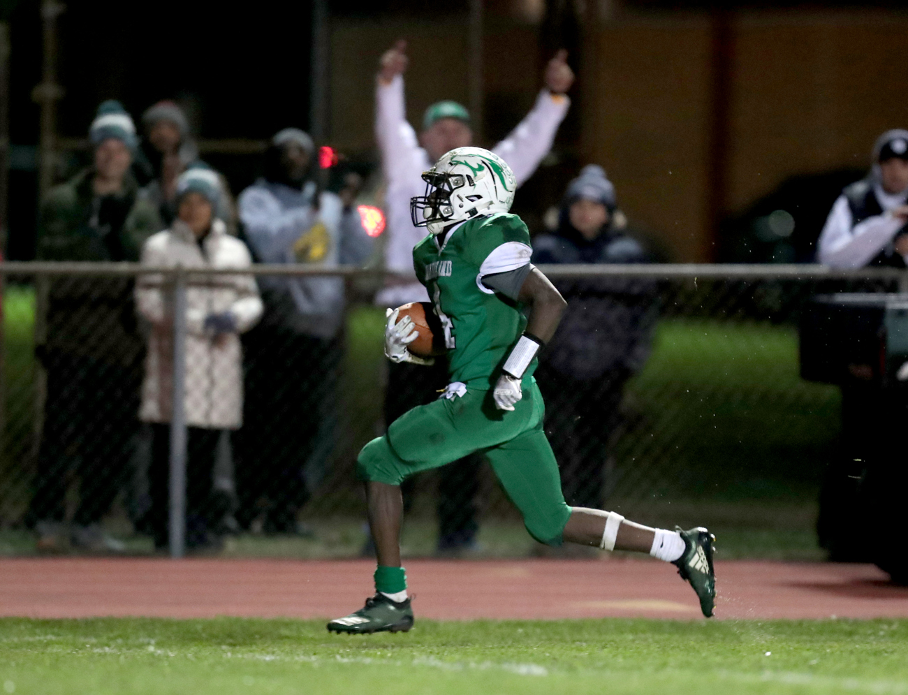 Mainland football defeats Ocean City 21-6, Nov. 1, 2019 - nj.com