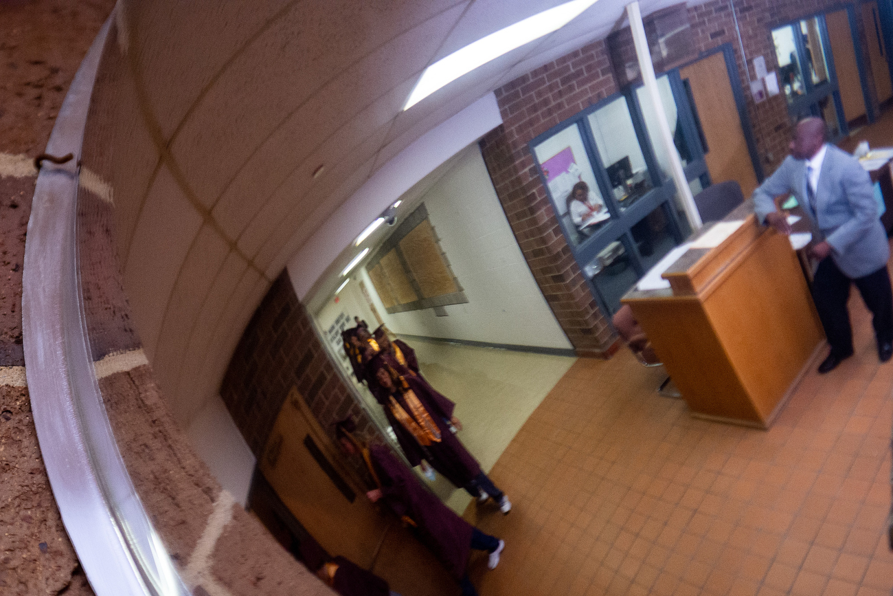 Huron Valley Women's Prison inmates graduate with associate's degrees ...